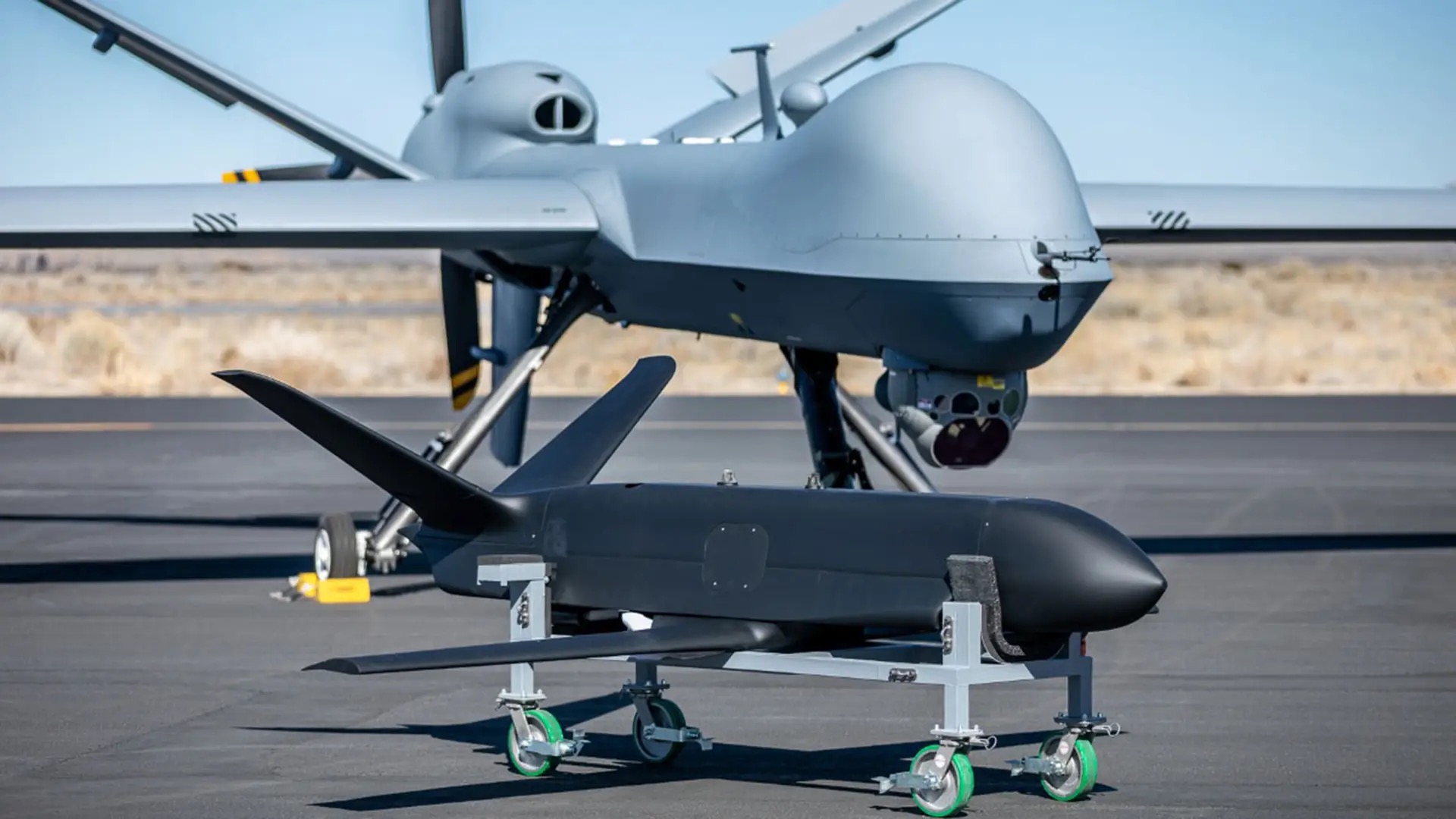 Εκτόξευση Σμήνους Drone και βλημάτων A2LE από το Μη Επανδρωμένο ...