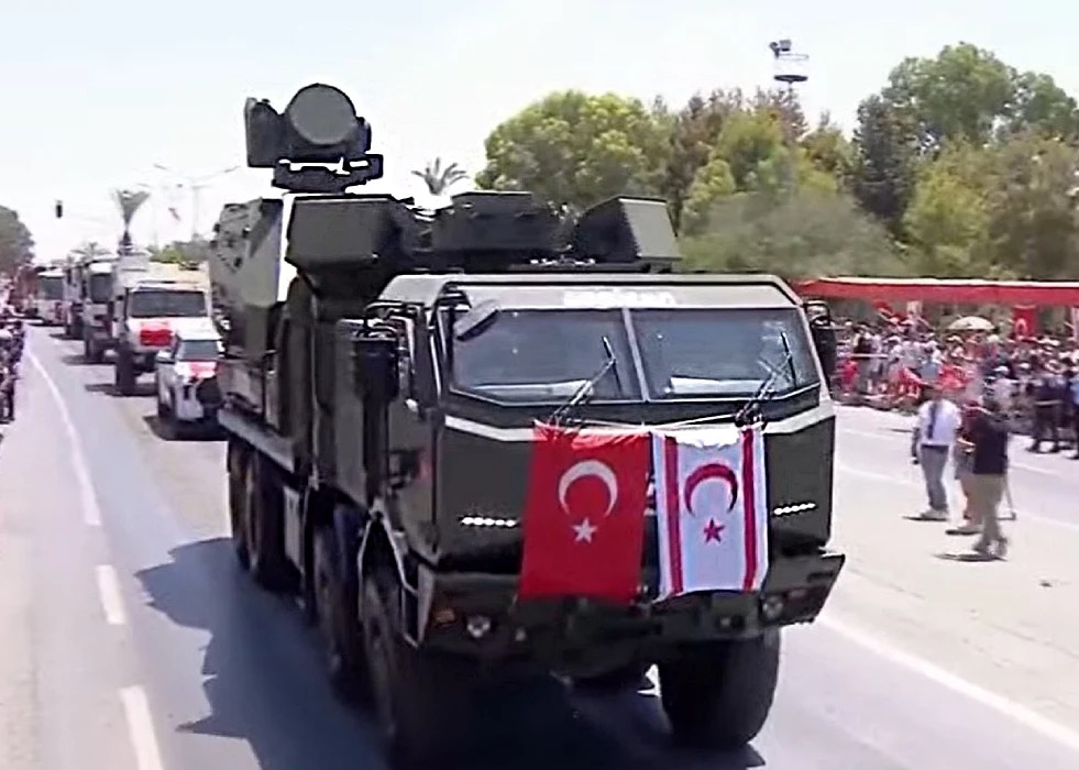 Παρουσίαση του τουρκικού συστήματος αεράμυνας GÜRZ της ASELSAN κατά την ...
