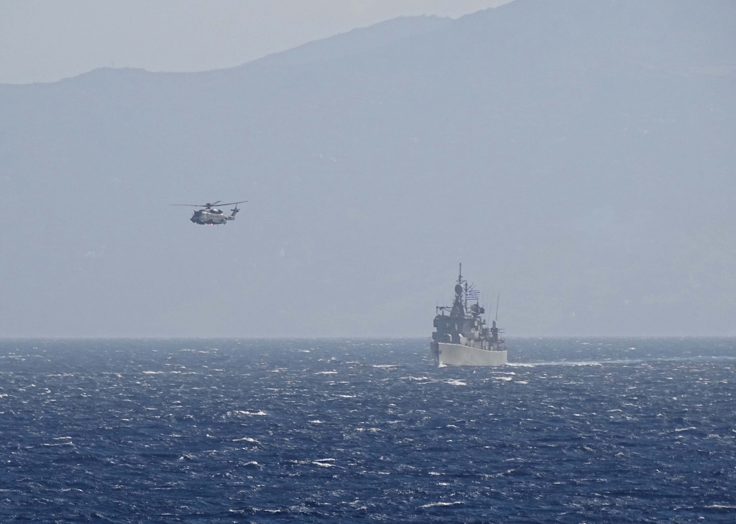 Νέα δομή του Πολεμικού Ναυτικού και "Αντιαεροπορικός Θόλος" στο Αιγαίο ...