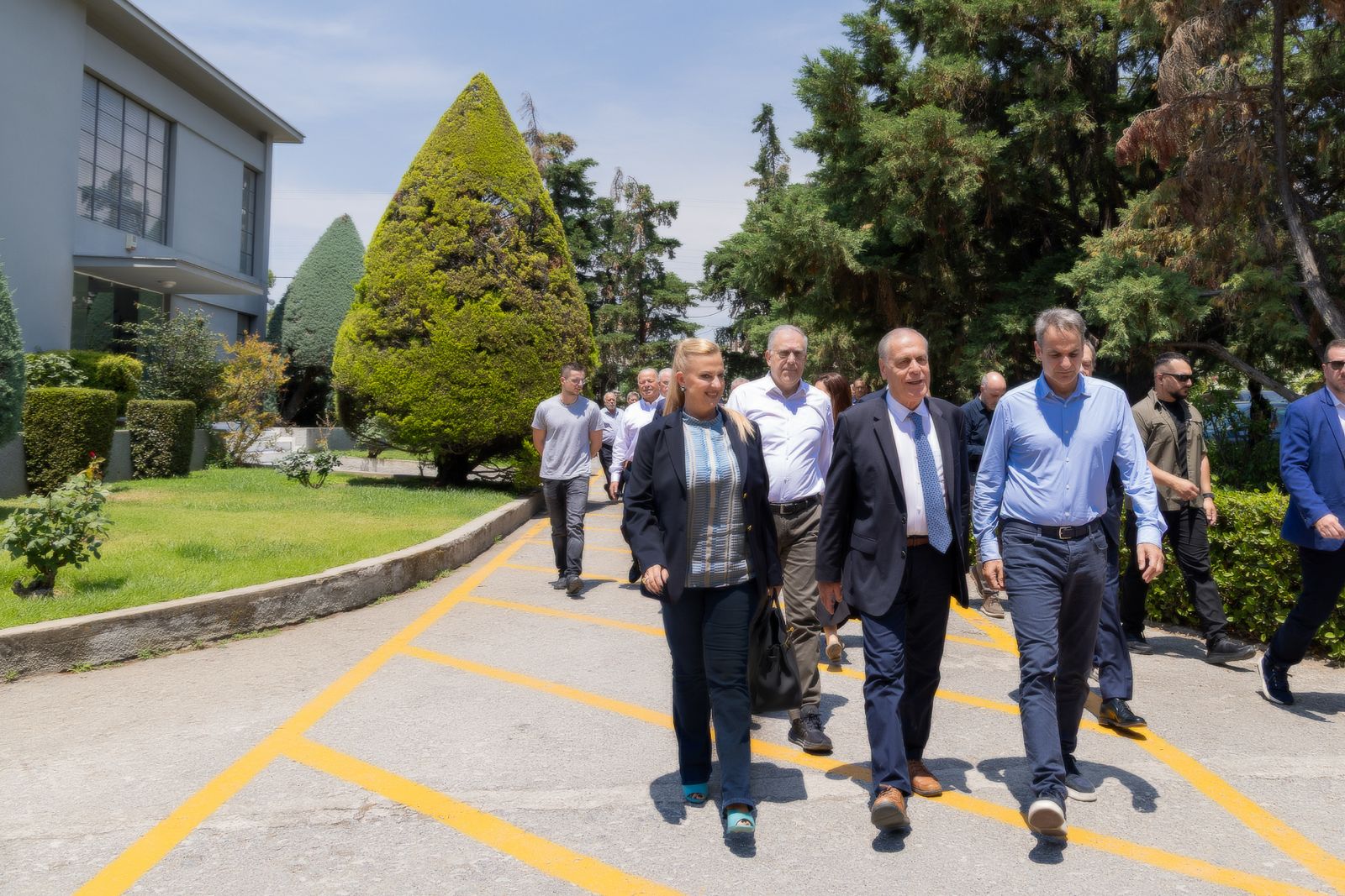 Ο Πρωθυπουργός Κυριάκος Μητσοτάκης επισκέφθηκε τις εγκαταστάσεις της METLEN στον Βόλο ...